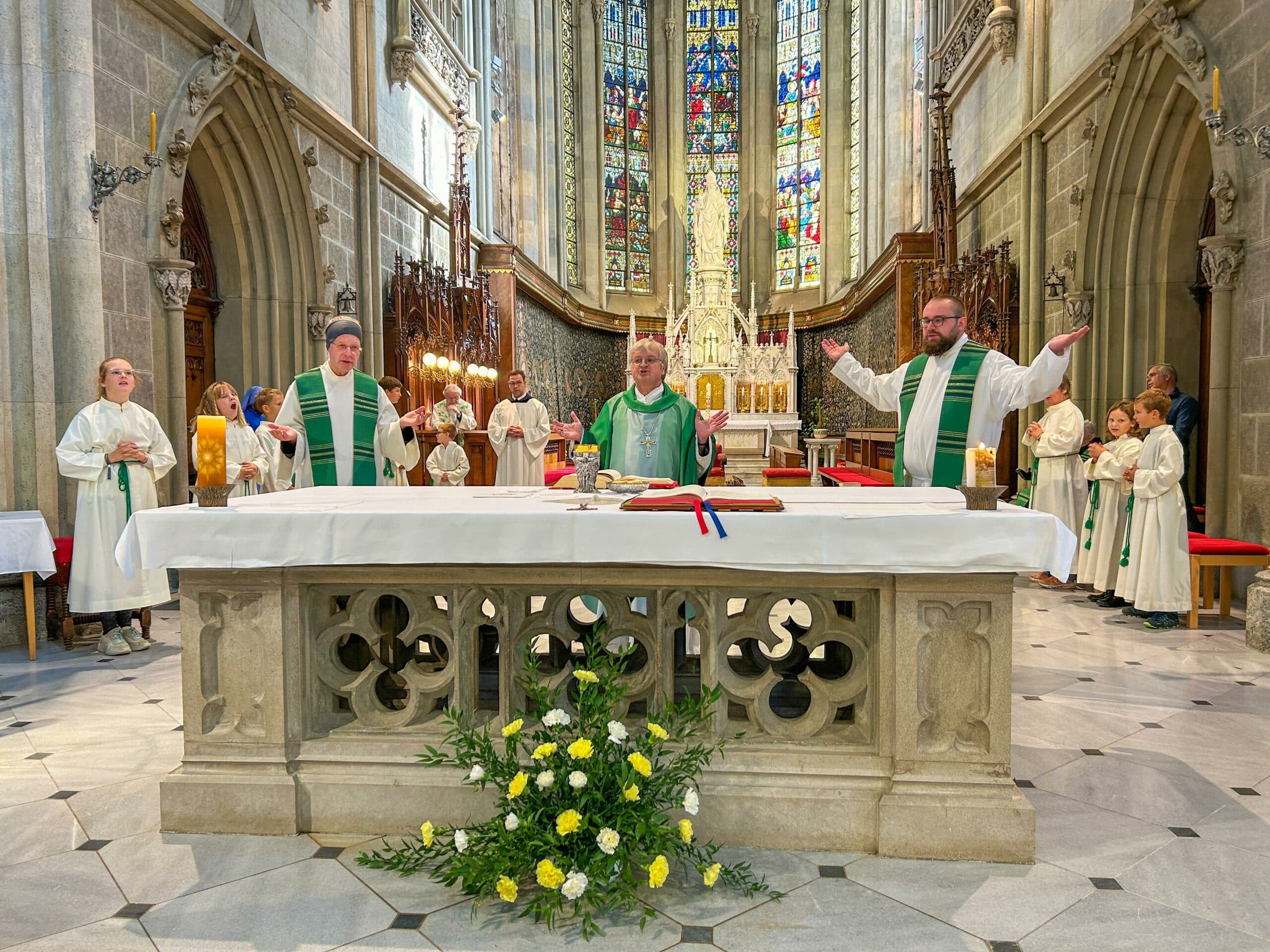 Hl. Messe am Sonntag - DE