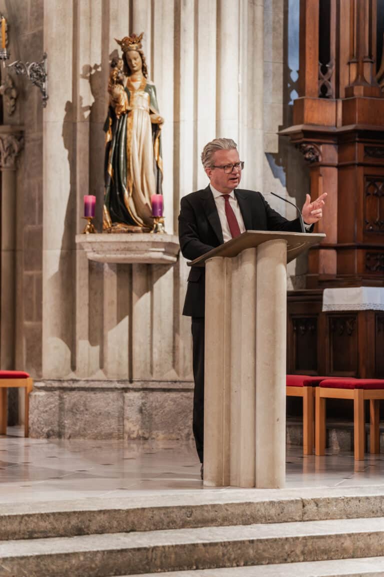 Stiftsmuseum eröffnete Sonderausstellung zum Jubiläum - DE